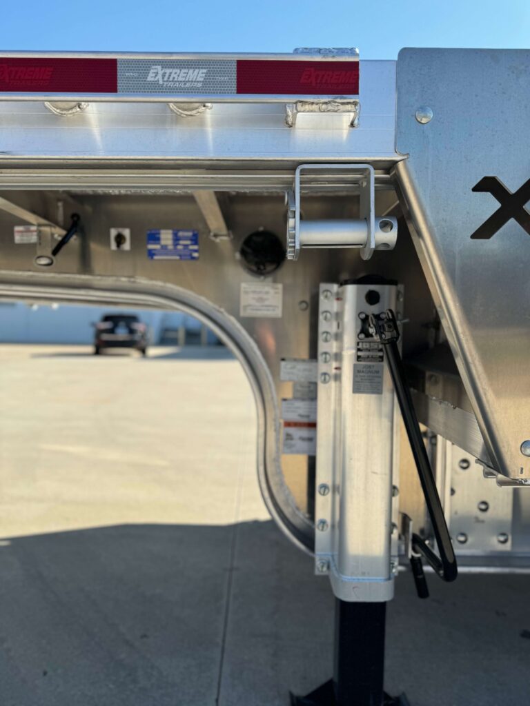 Extreme 53 Foot Step Deck | Cadence Trucks & Trailers